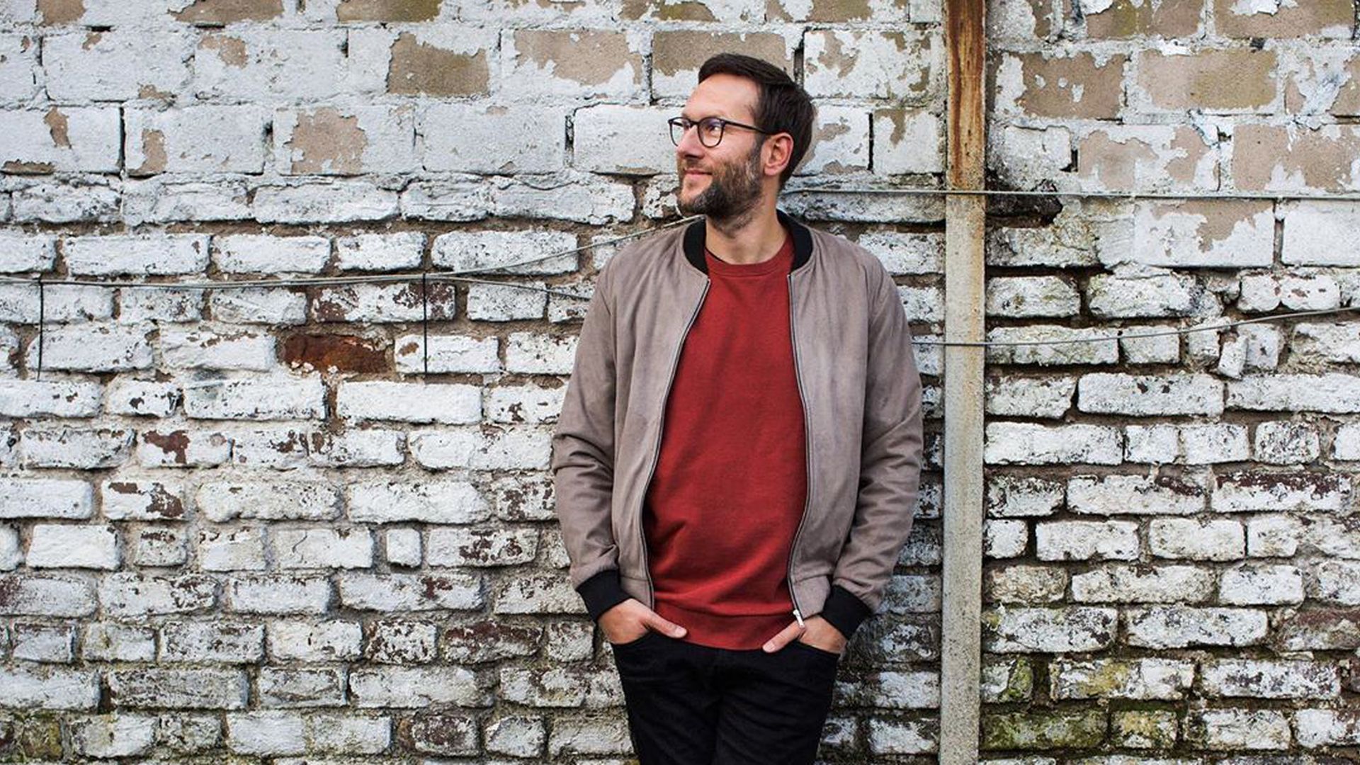 Das hält "Love Island"-Stimme Simon von der dritten Staffel