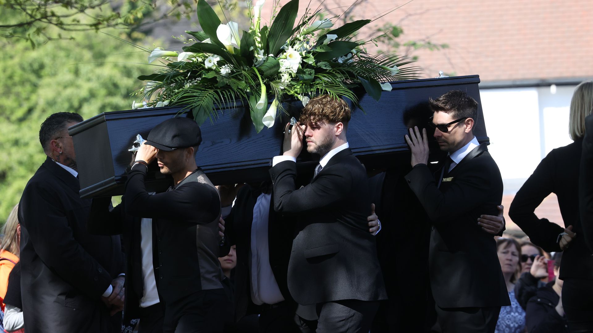 Weinende Freunde: So emotional war Tom Parkers Beerdigung