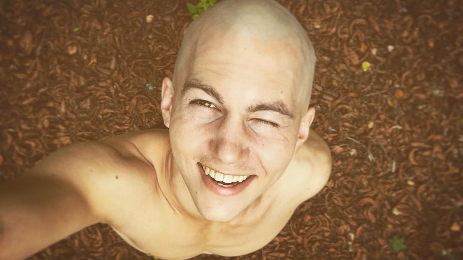 CdrB-Aus: Tim Oli Schultz verabschiedet sich mit Film-News! | Promiflash.de