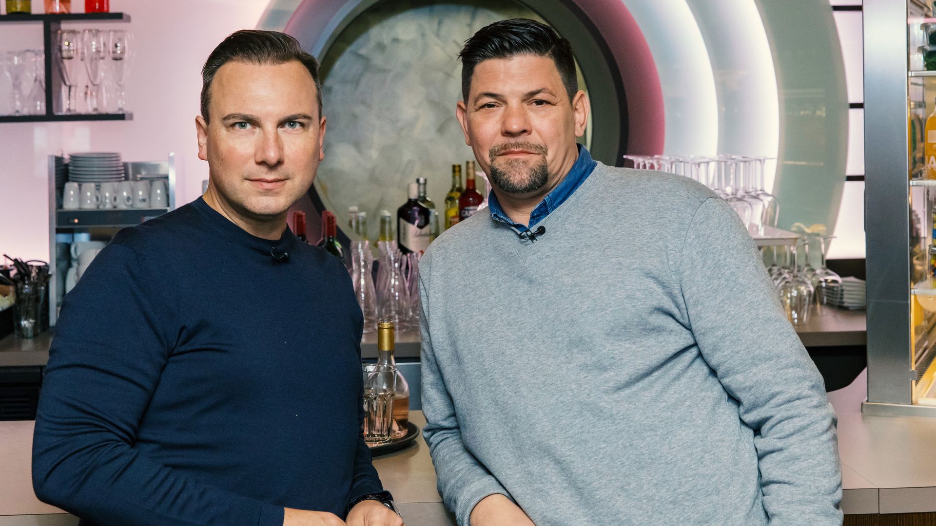 "Stück Schei*e": Mega-Beef zwischen Tim Mälzer und Tim Raue | Promiflash.de