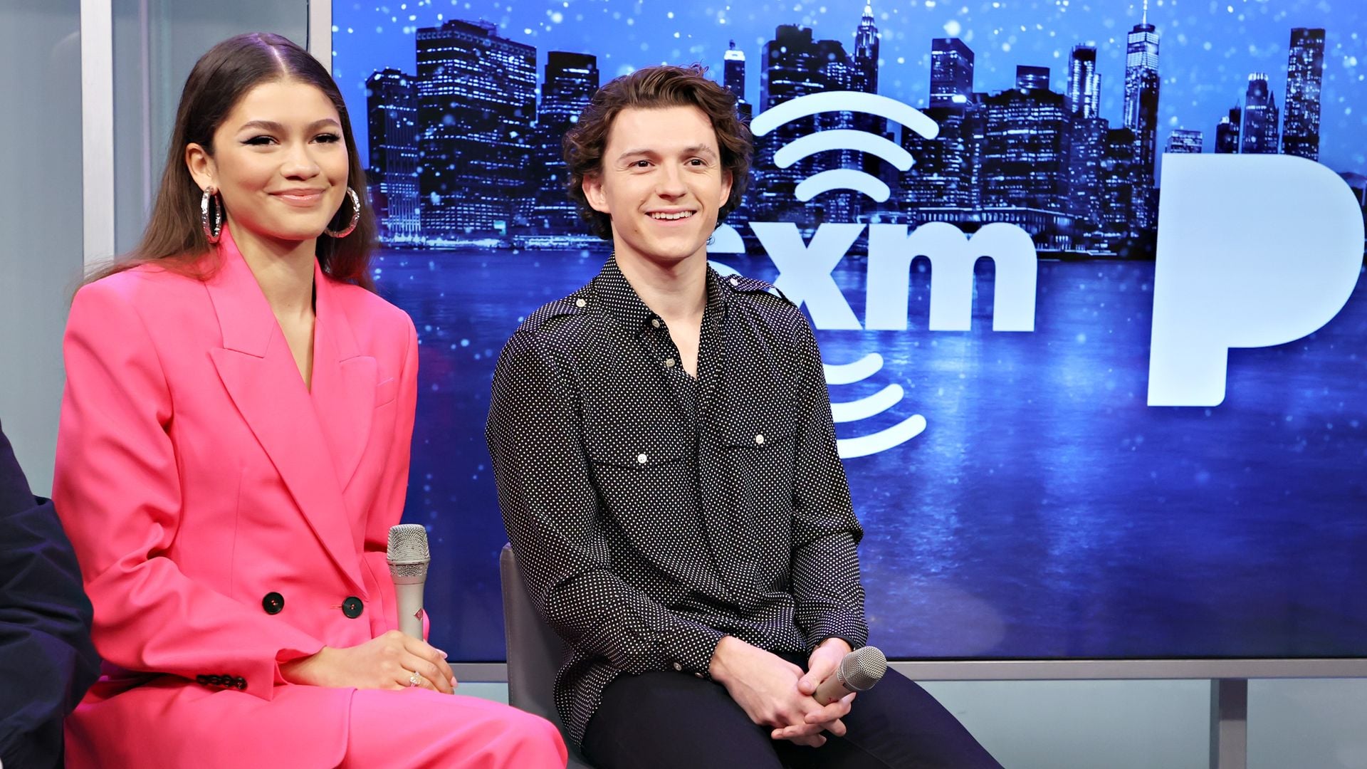 Zendaya und Tom Holland zeigen ihre Liebe mit Kuss in London