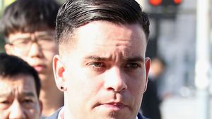 Krasses Kopf-Tattoo bei "Glee"-Kostüm-Designerin | Promiflash.de