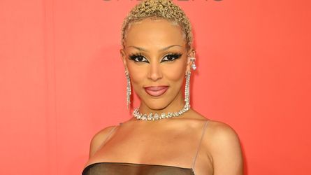 Zu krass? Doja Cat als nackter Dämon in ihrem neuem Video! | Promiflash