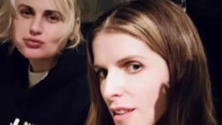 Anna Camp und ihre Partnerin Jade geben Red-Carpet-Debüt