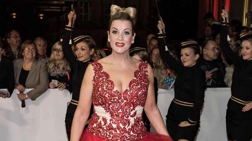 "In aller Freundschaft"-Star Alexa hat heimlich geheiratet! | Promiflash.de