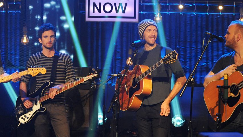 Coldplay-Bassist Guy Berryman zeigt, was er hat | Promiflash.de