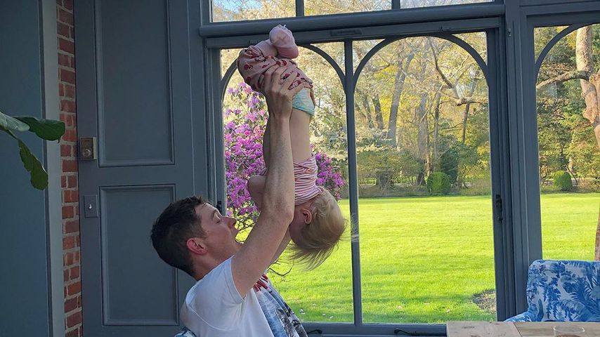 Ein ganz seltener Anblick: Nicky Hilton postet Familienfoto ...