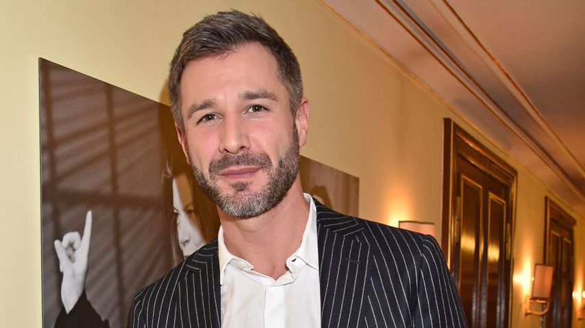 Nach Coming-out: Moderator Jochen Schropp ist froh darüber! | Promiflash.de