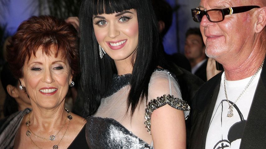 Katy Perrys Dad: "Betet für mein teuflisches Kind" | Promiflash.de