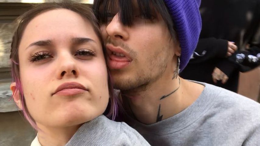 YouTuber-Buch auf Platz 1: Diese Webstars sind auch Autoren! | Promiflash.de