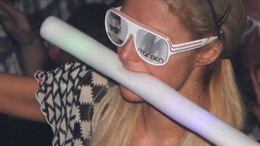 Po-Blitzer beweist: Paris Hilton liebt Tangas! | Promiflash.de