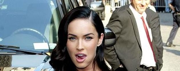 Daumen-Drama: Megan Fox zu eklig fürs TV?! | Promiflash.de